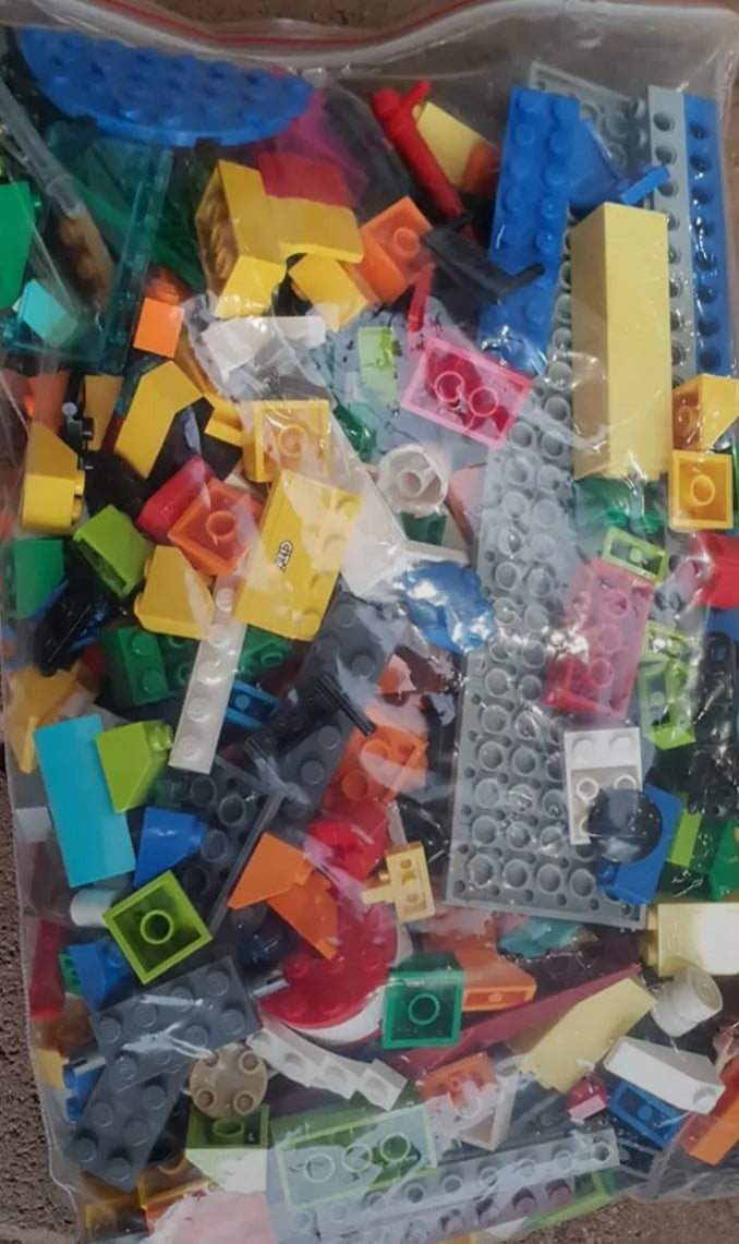 1 KG - Blocks and Pieces - LEGO – BLOCK Shop